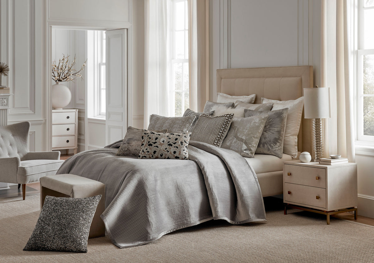Amara Grey Quilt – cloud9design